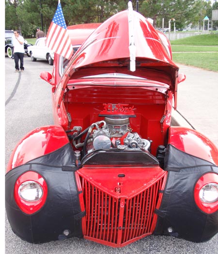Classic Cars - Antique Autos at Euclid Beach Park Car Show